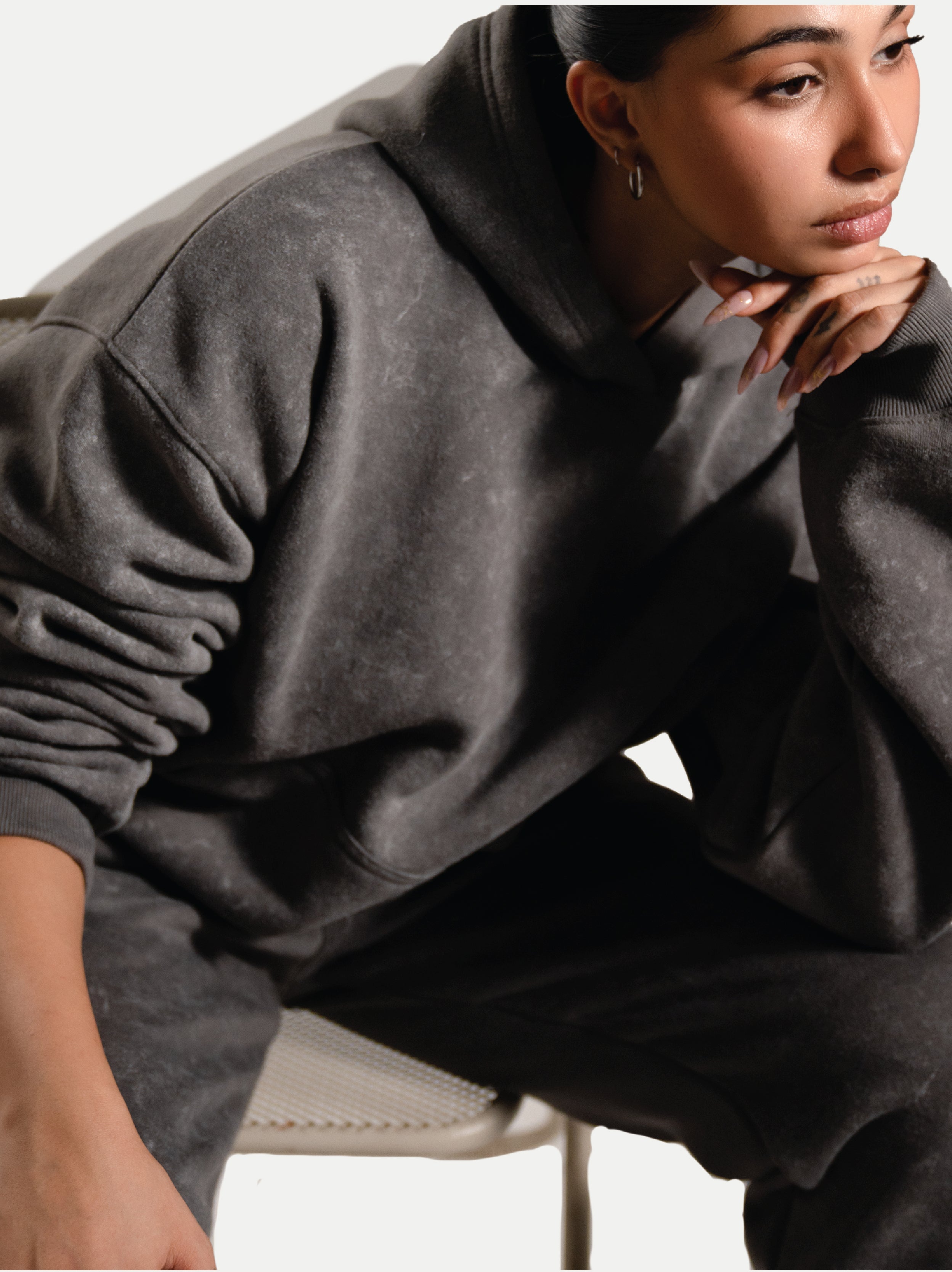 Acid-Washed Oversized Sweatpants – 350 GSM – Amabi Clothing